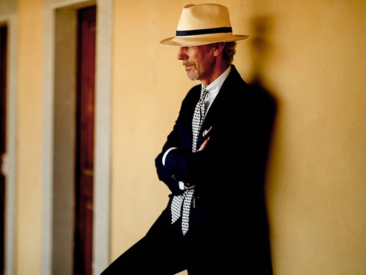 Vestirsi a 50 anni e dopo. Lo stile affascinante dell'uomo nel fiore ...